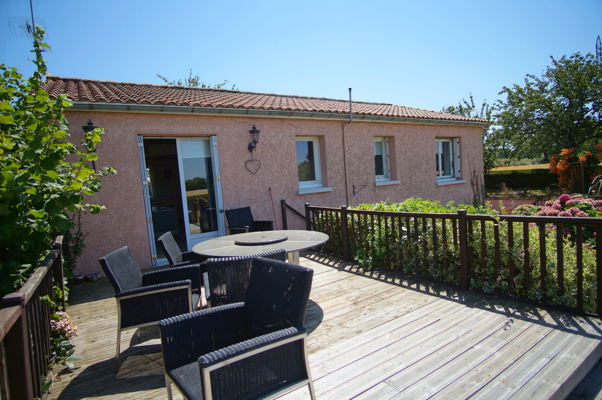 No neighbours and wonderful views. - Melusine Estate Agency